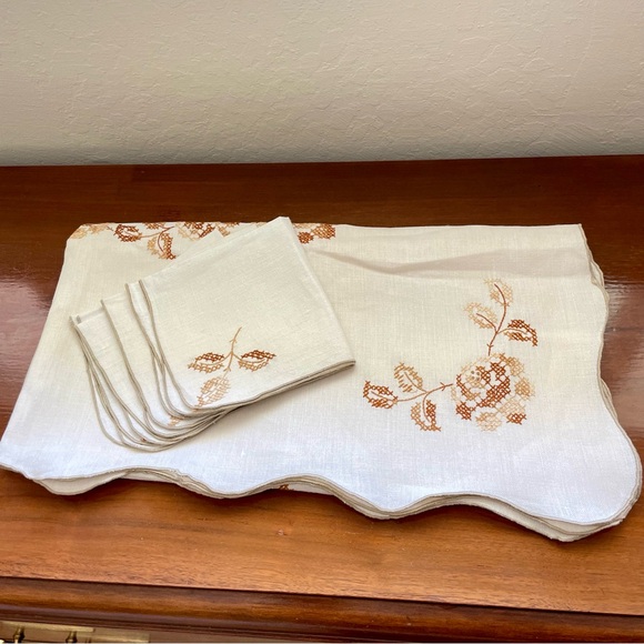 Vintage | Dining | Vintageantique Linen Tablecloth And Napkins Natural ...